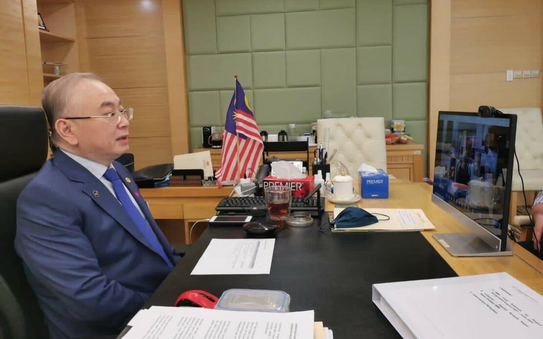 Wee nafi dakwaan peraturan baru, bahagian bampar bas sekolah tukar cat ...