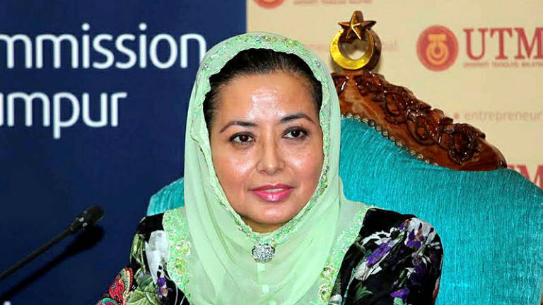 Orang ramai perlu peka dengan masalah kesihatan mental – Raja Zarith ...